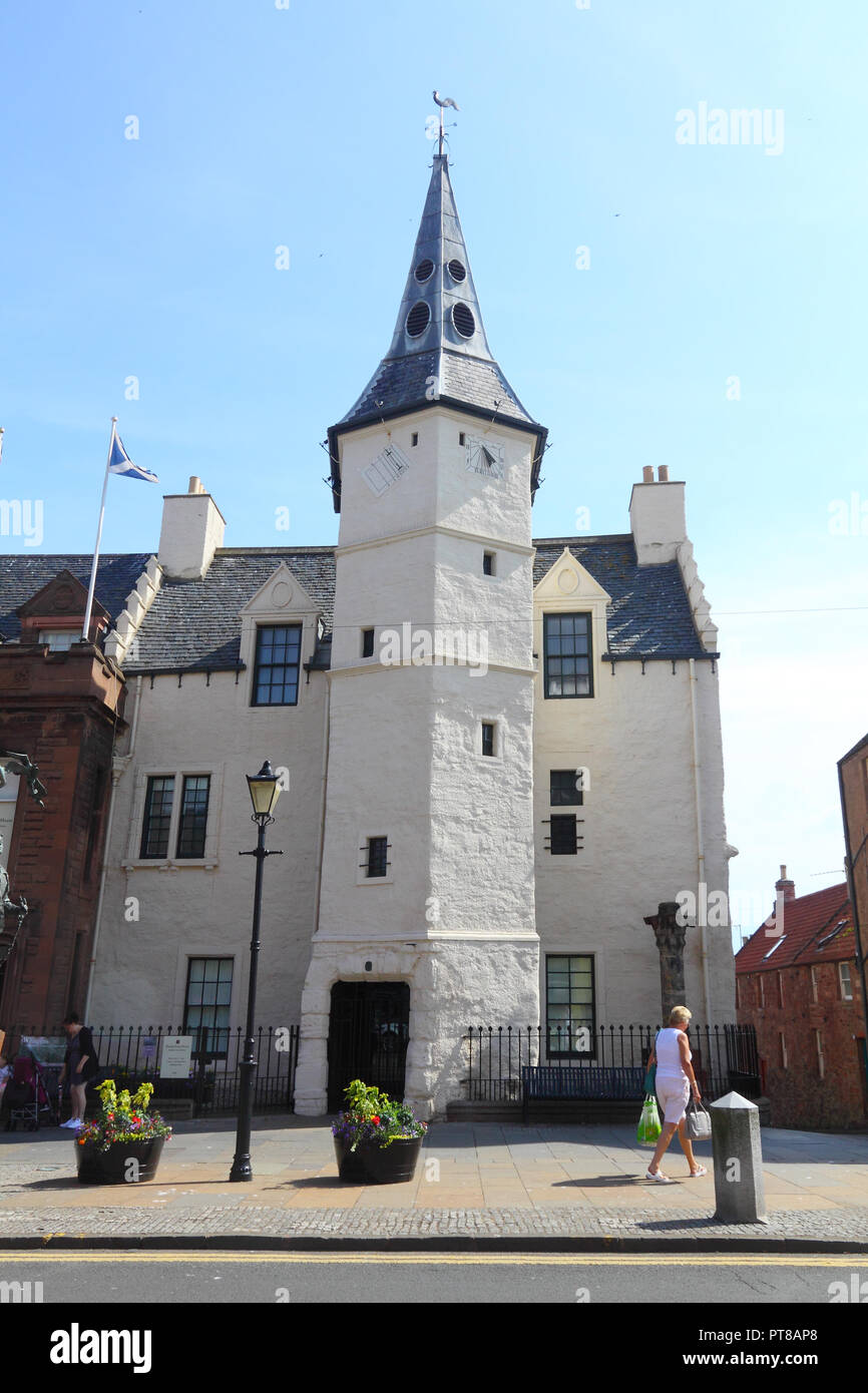 Dunbar tolbooth hi-res stock photography and images - Alamy