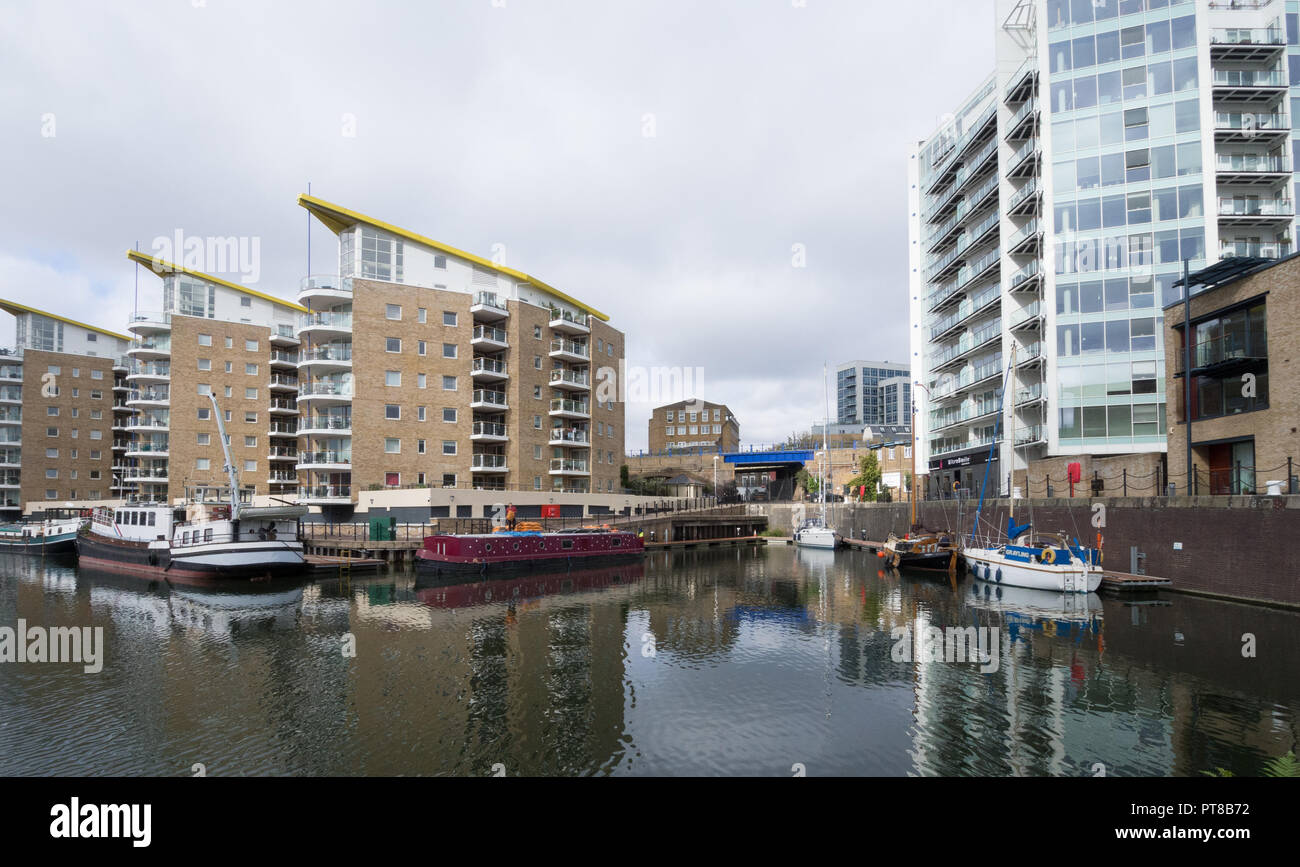 Poplar east london hi-res stock photography and images - Alamy