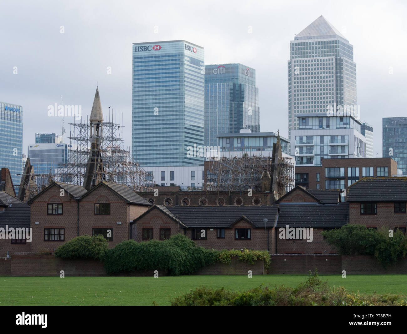 Bartlett park london poplar hi-res stock photography and images - Alamy Bartlett park london poplar hi-res stock photography and images - Alamy