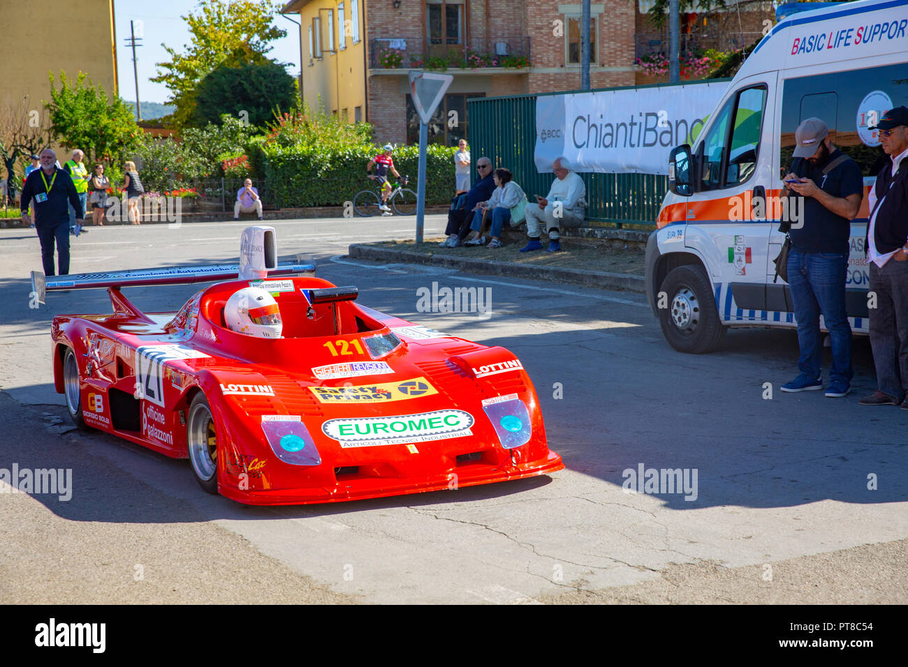 Sports and racing cars competing in the Coppa Del Chianti Classico ...
