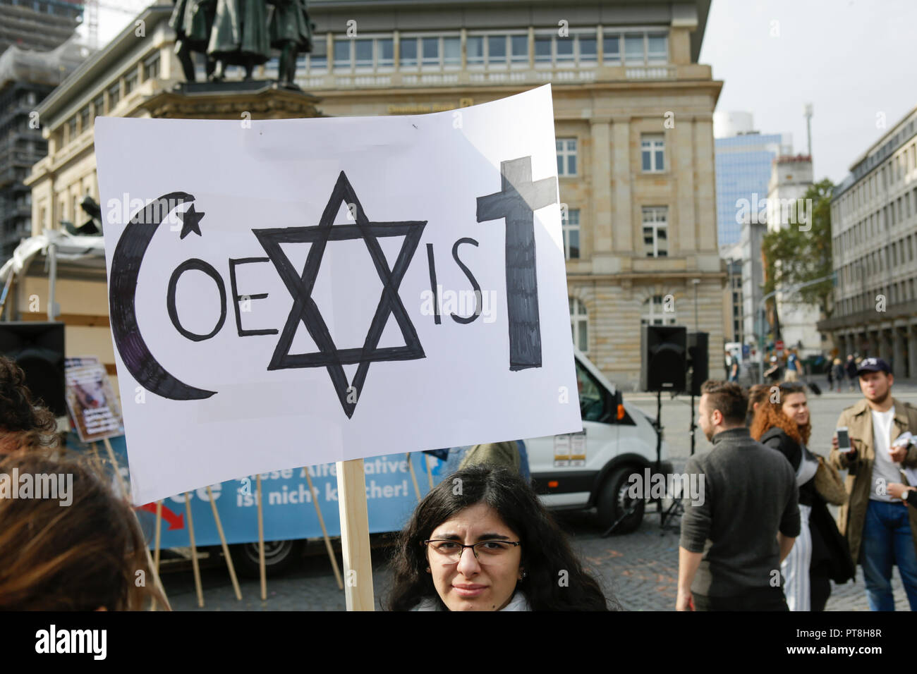 David with fig leaf hi-res stock photography and images - Alamy