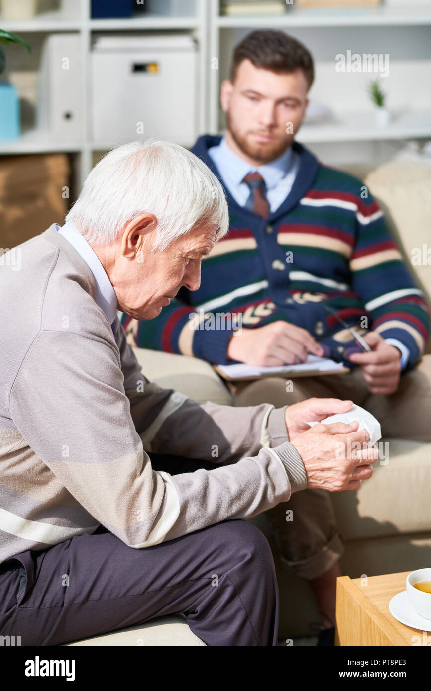 Men tears hi-res stock photography and images - Alamy