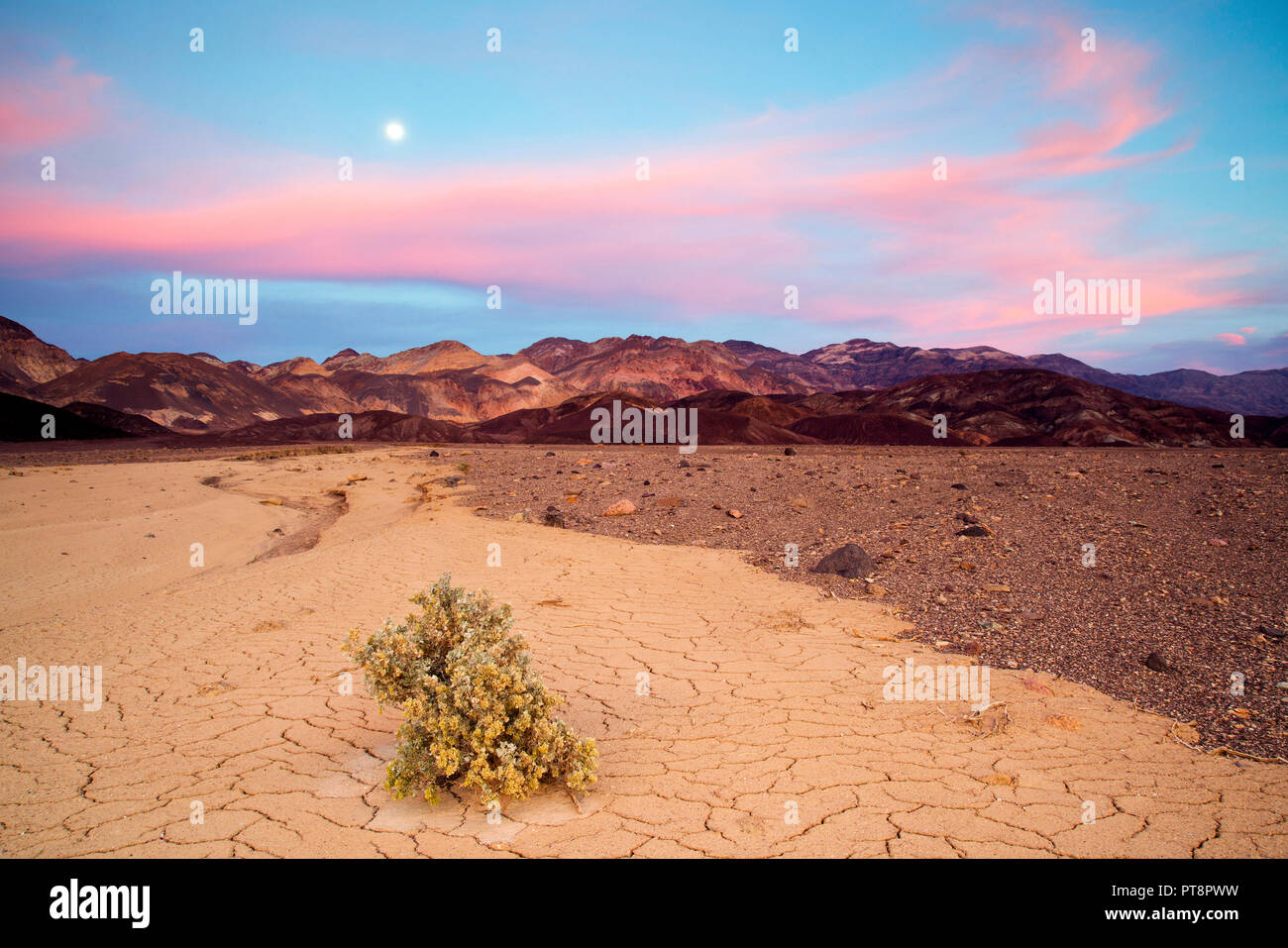 The geology of Death Valley National Park, California Stock Photo - Alamy