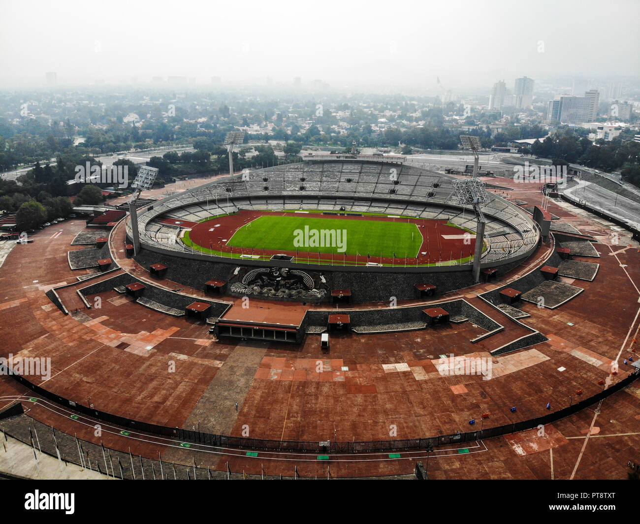 Vista del estadio de futbol hi-res stock photography and images - Alamy