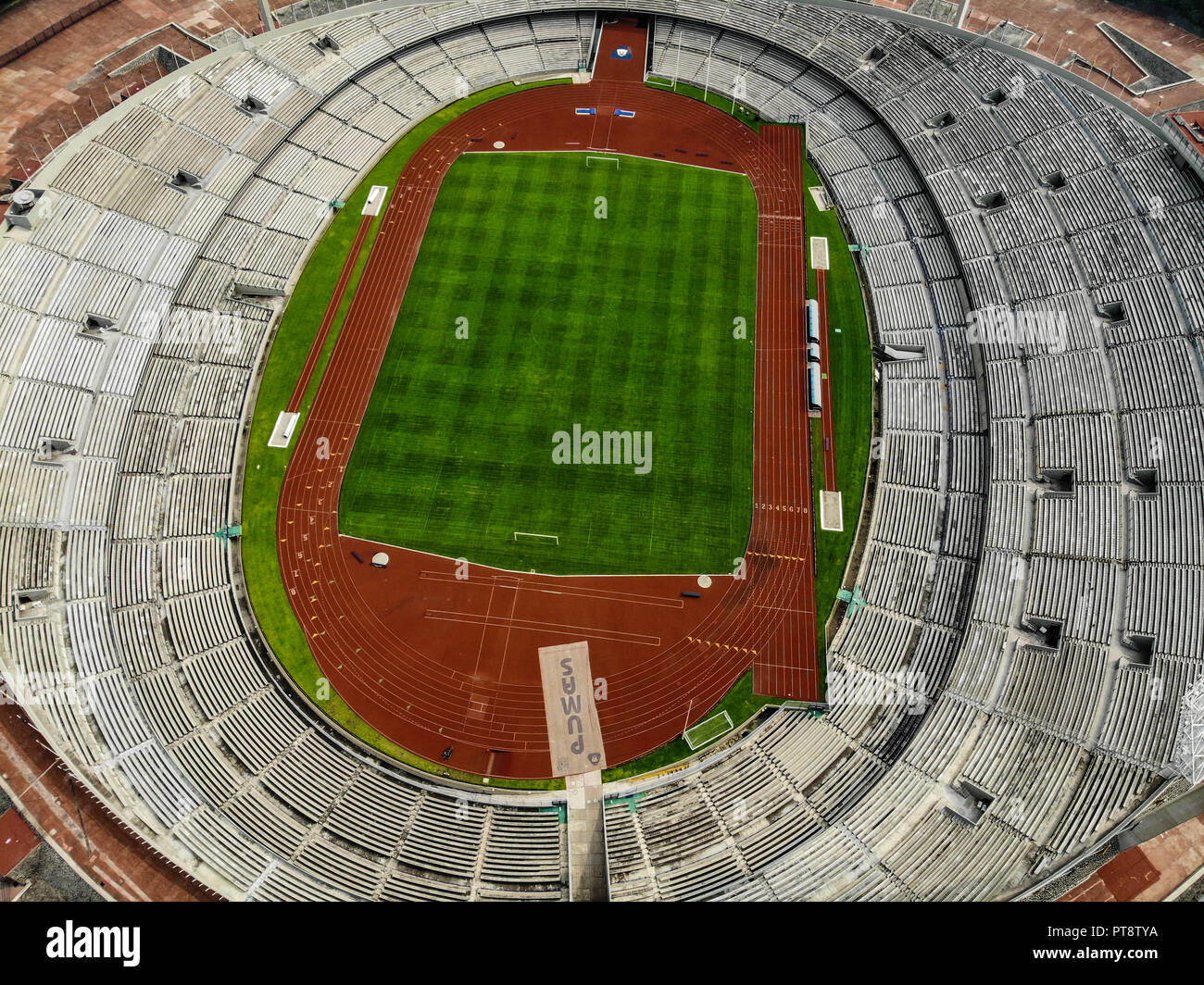 Estadio de futbol universitario hi-res stock photography and images - Alamy