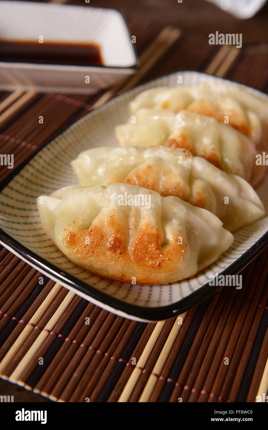 Japanese gyoza dumplings Stock Photo - Alamy