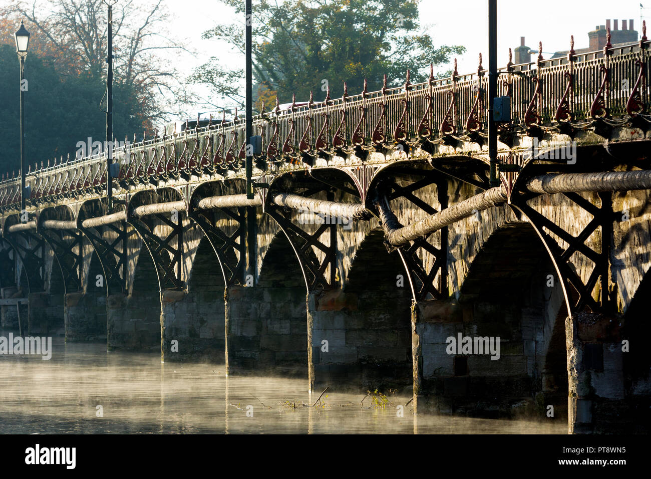 An upstream view of Clopton Bridge, early morning misty, Stratford-upon ...