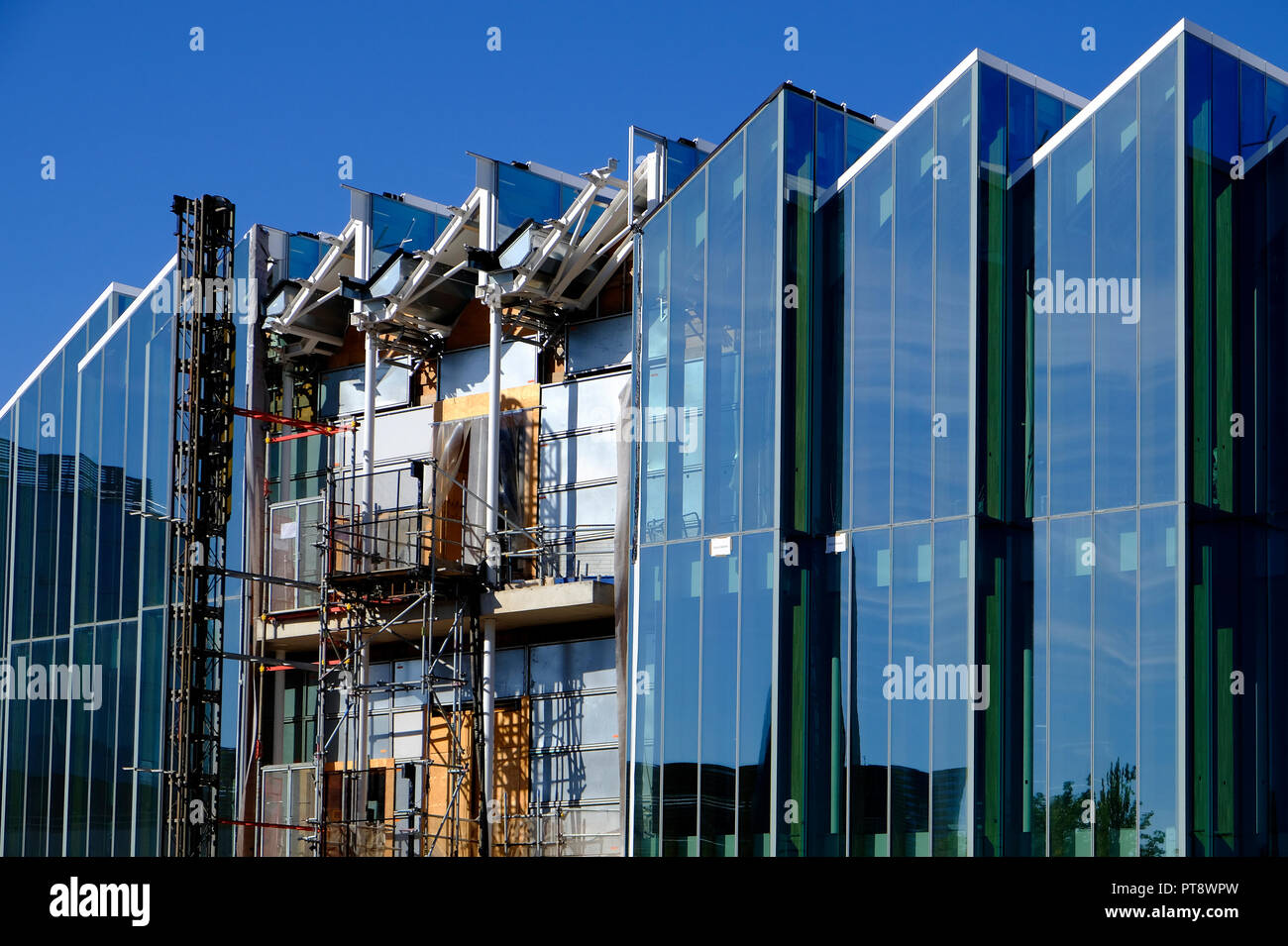 Astrazeneca building cambridge hi-res stock photography and images - Alamy