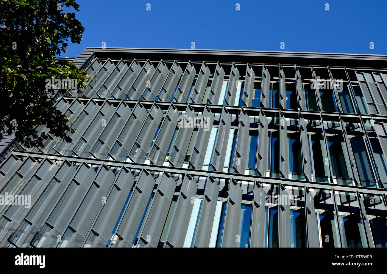cancer research uk, cambridge institute building, england Stock Photo ...