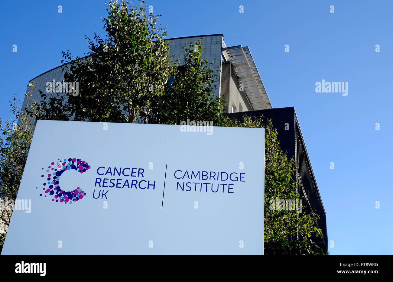 cancer research uk, cambridge institute building, england Stock Photo ...