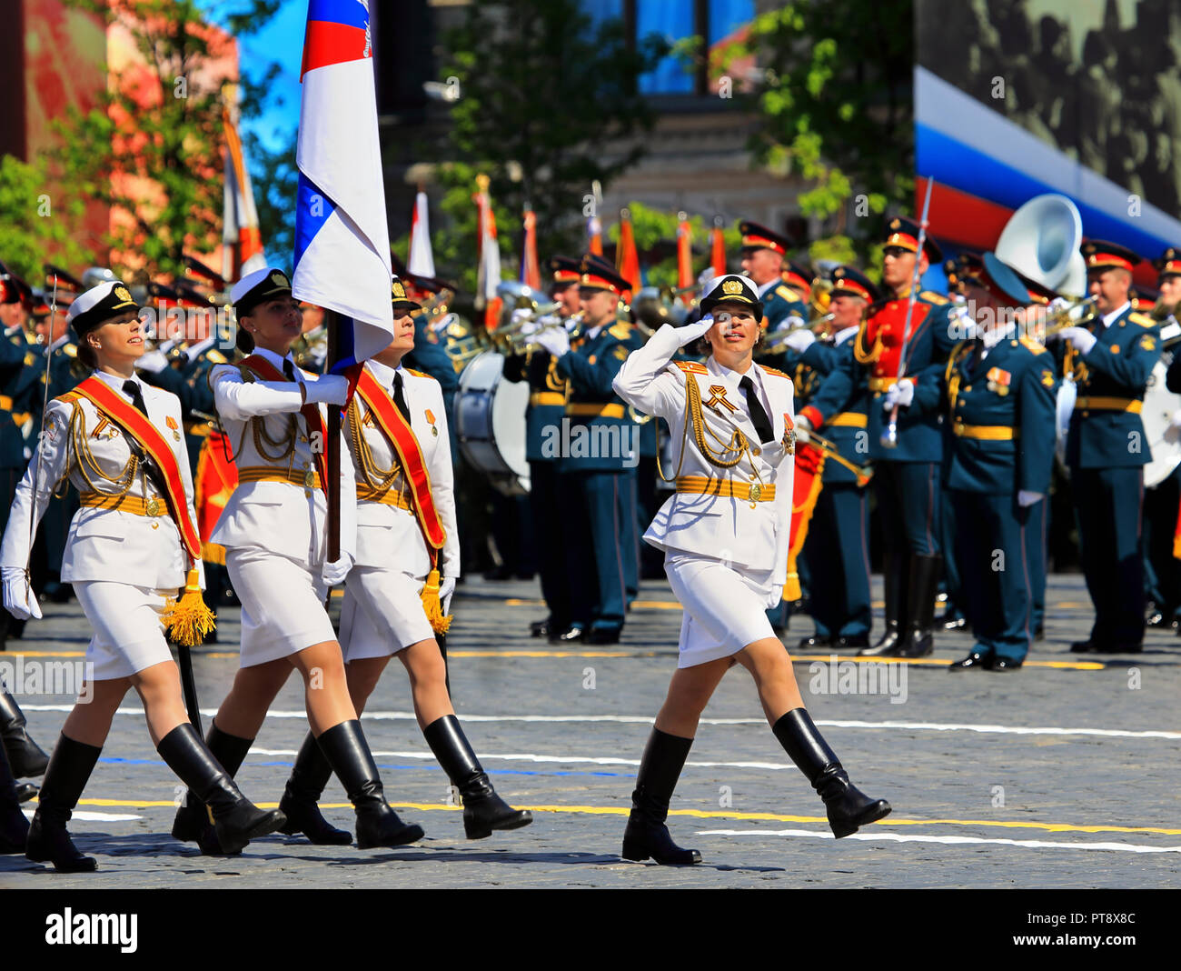 Solemn military parade hi-res stock photography and images - Alamy