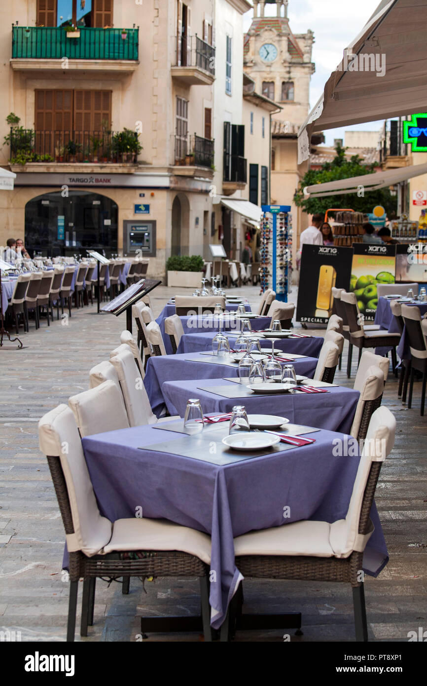 Alcudia majorca restaurant hi-res stock photography and images - Alamy