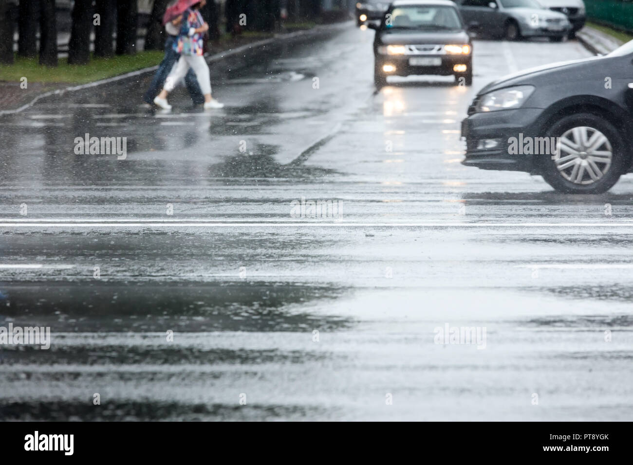 Car splash pedestrians hi-res stock photography and images - Alamy