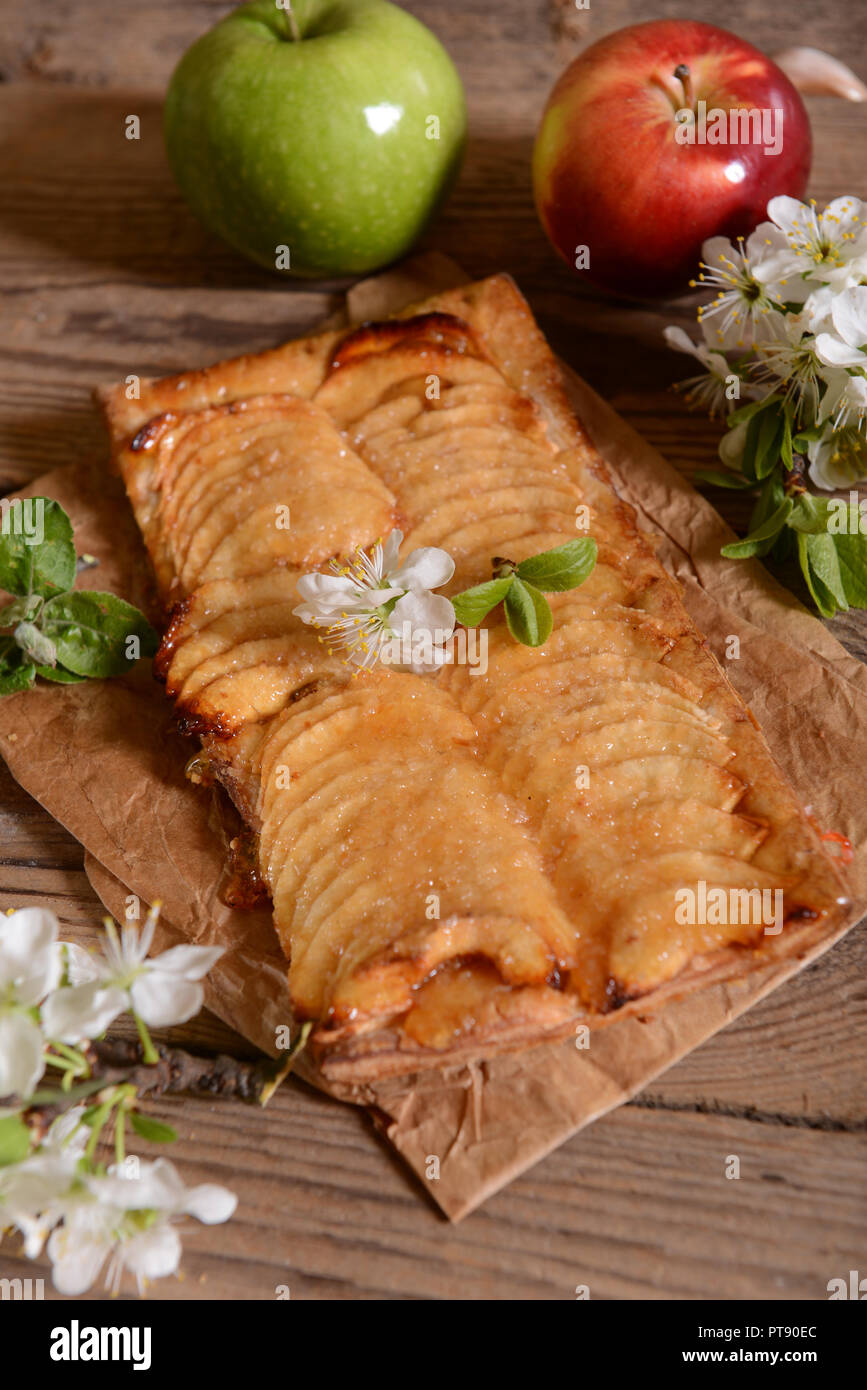 Swiss apple cake hi-res stock photography and images - Alamy
