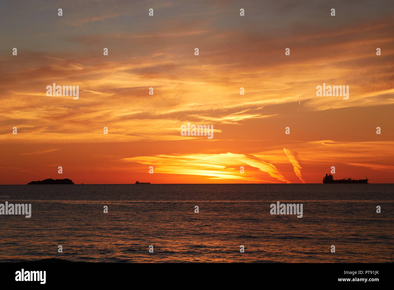 Sunset, Broadhaven, Pembrokeshire Stock Photo - Alamy