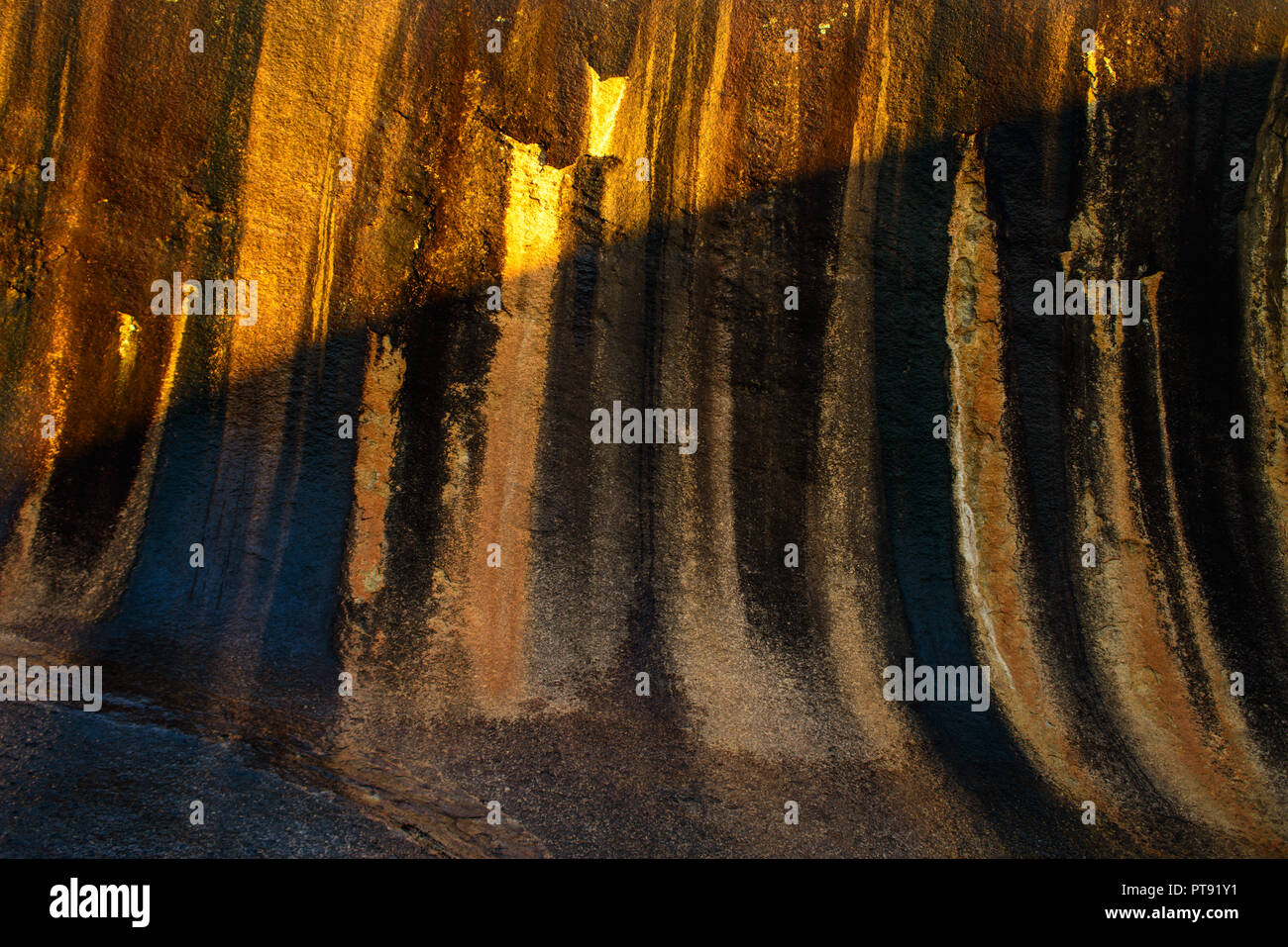 Wave Rock in Hyden a sacred place for the Aborigines in Australia ...