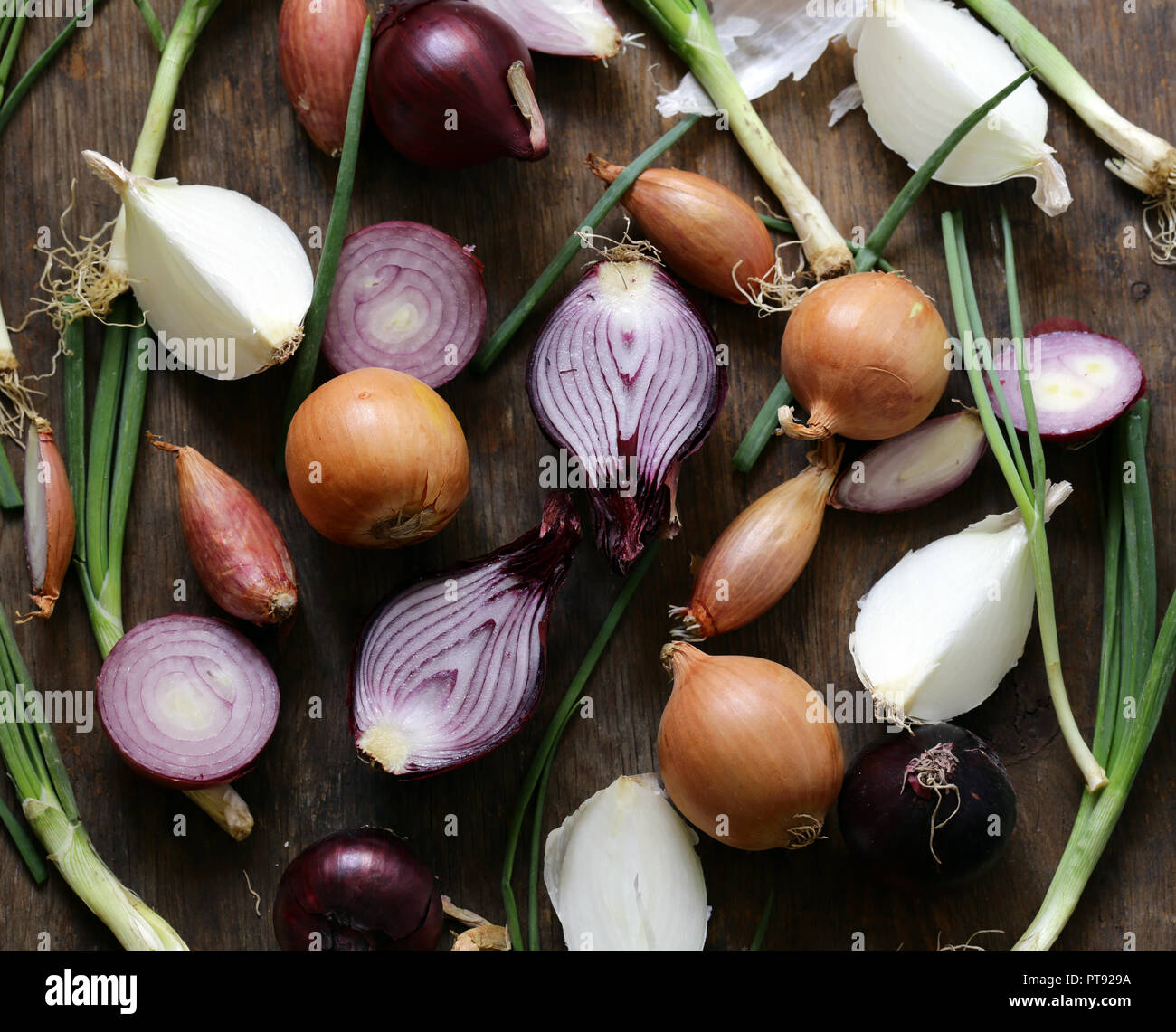 natural organic onions of different varieties Stock Photo - Alamy