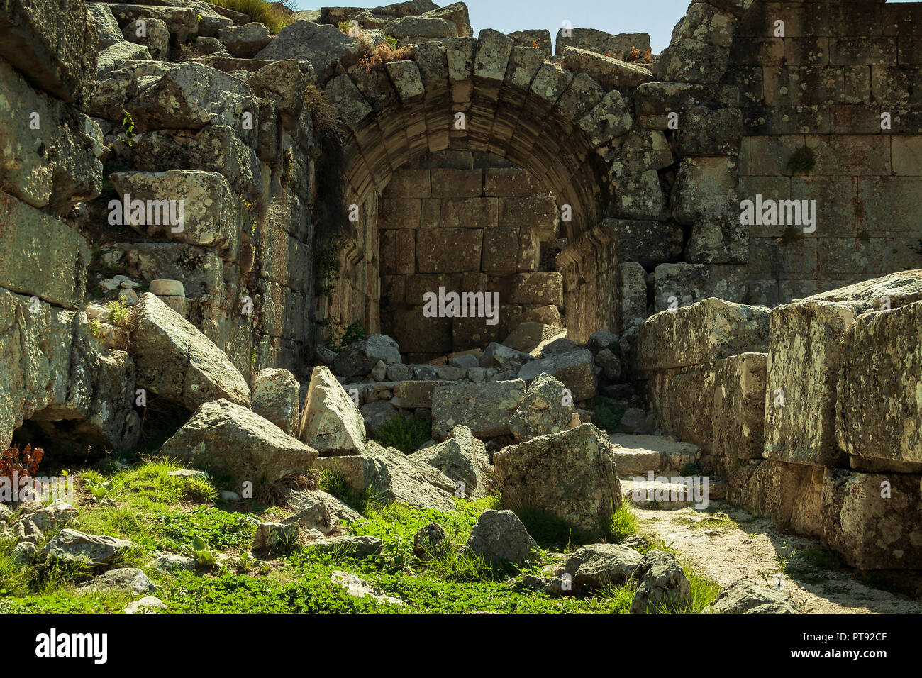Sagalassos Acient City Historical Castle Column Stock Photo - Alamy