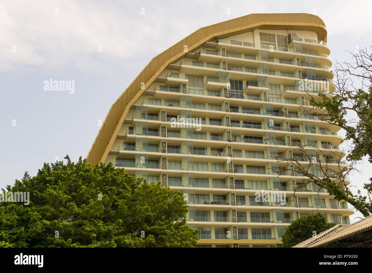 NAKLUA,THAILAND - APRIL 20,2018: Beach Wongamat This is a beach with ...