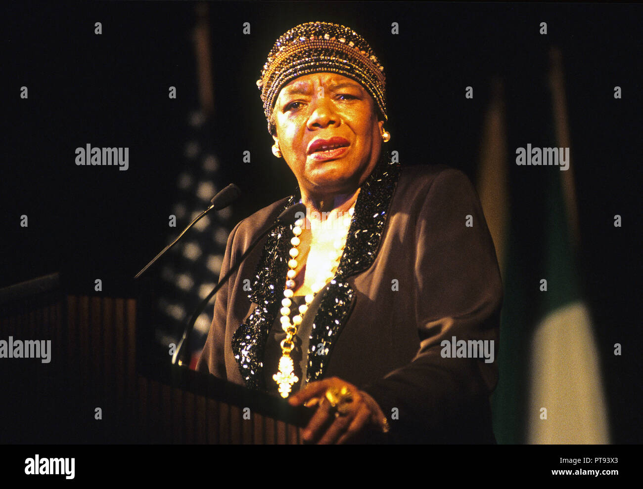 Poet Maya Angelou performing in Rhode Island, 1996 Stock Photo - Alamy