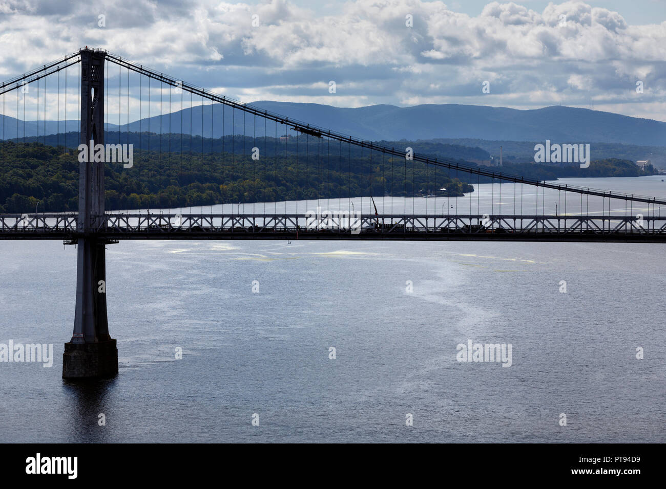 Hudson bridge hi-res stock photography and images - Alamy