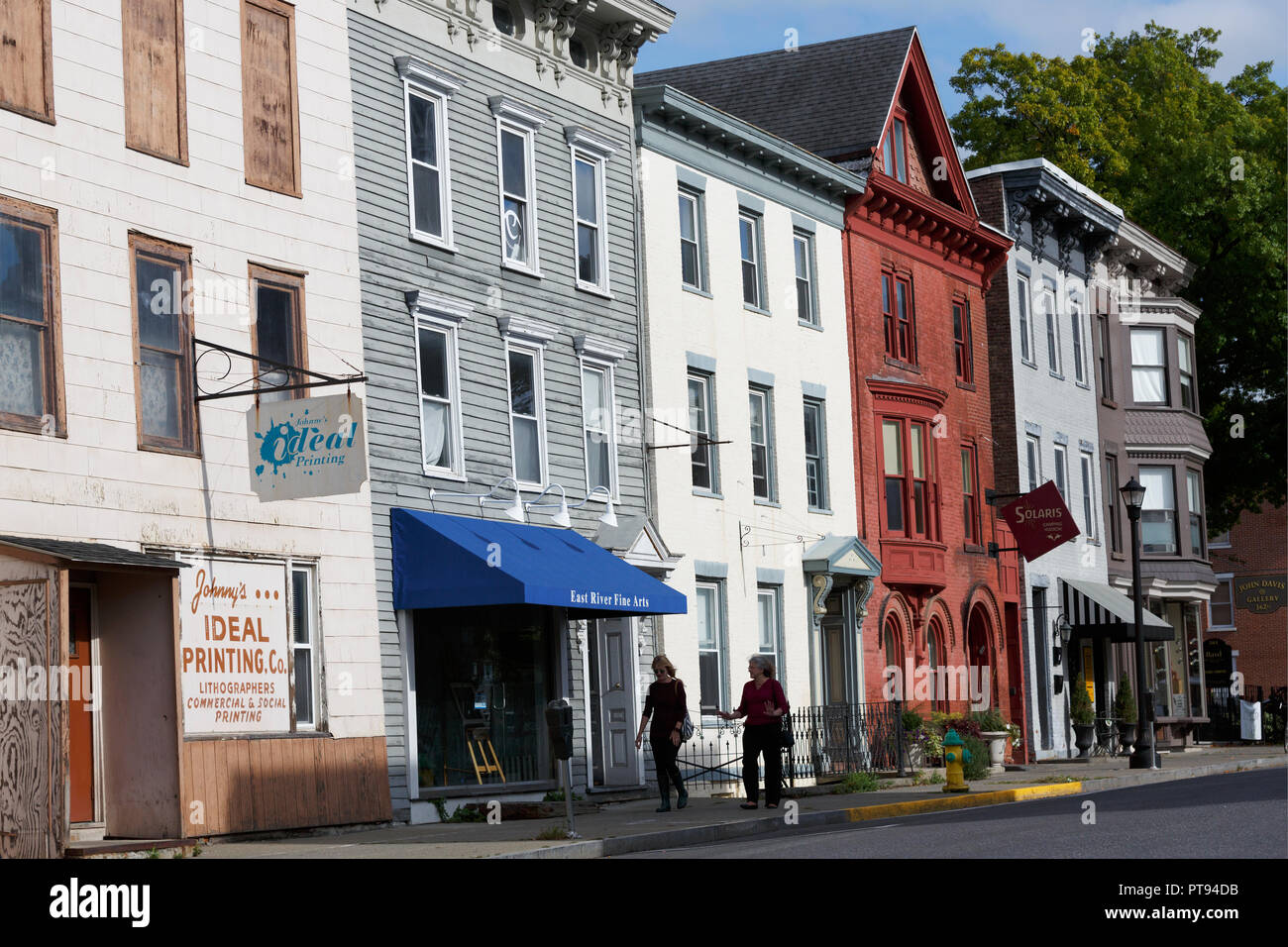 Hudson new york warren street hi-res stock photography and images - Alamy