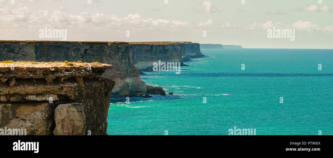 Nullarbor cliffs hi-res stock photography and images - Alamy