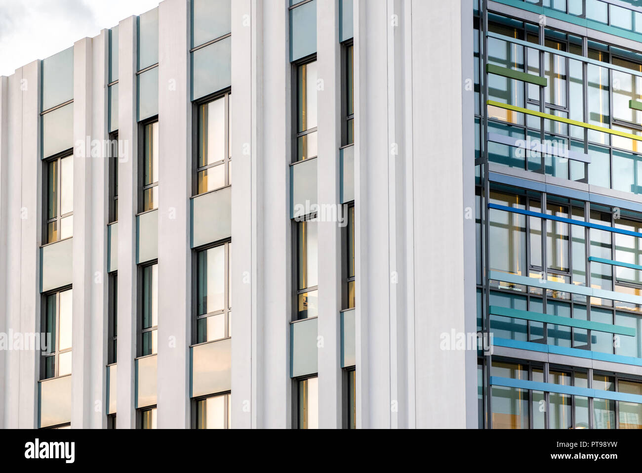 Exterior of high rise modern office building viewed from corner Stock ...