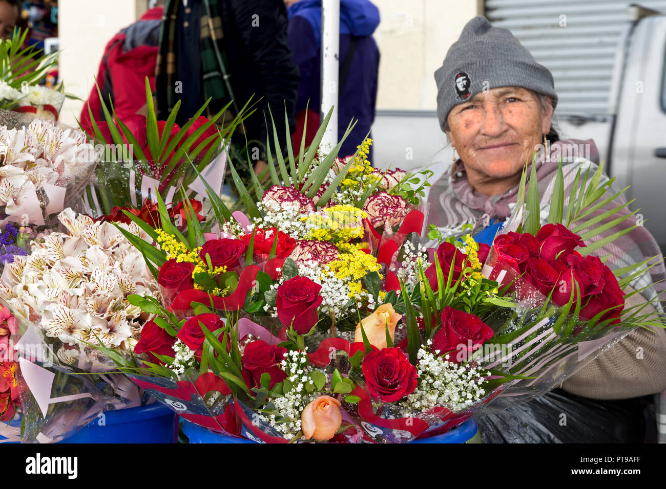 Cuenca ecuador flowers hi-res stock photography and images - Alamy