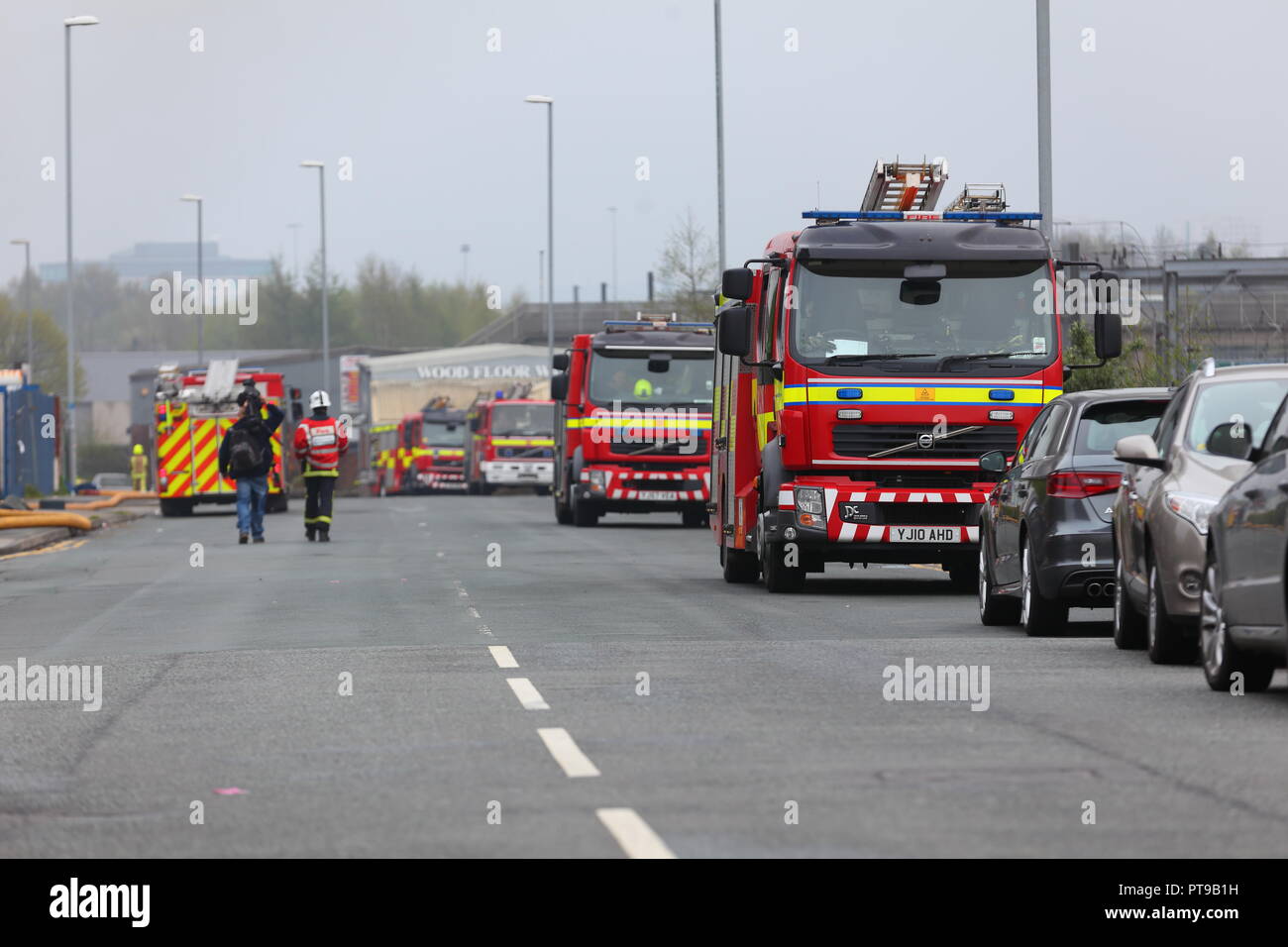 Fire engines from West Yorkshire Fire & Rescue attend an industrial ...