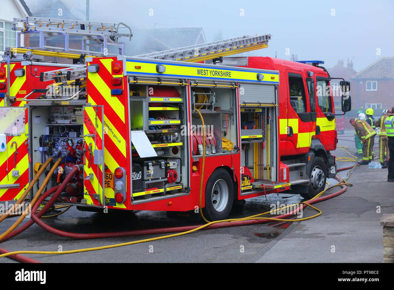 Emergency fire and rescue vehicles hi-res stock photography and images ...