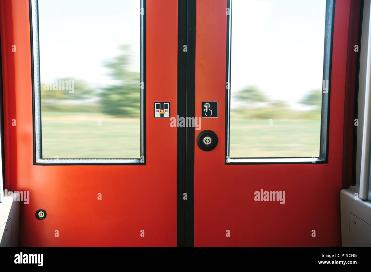 Train door button hi-res stock photography and images - Alamy