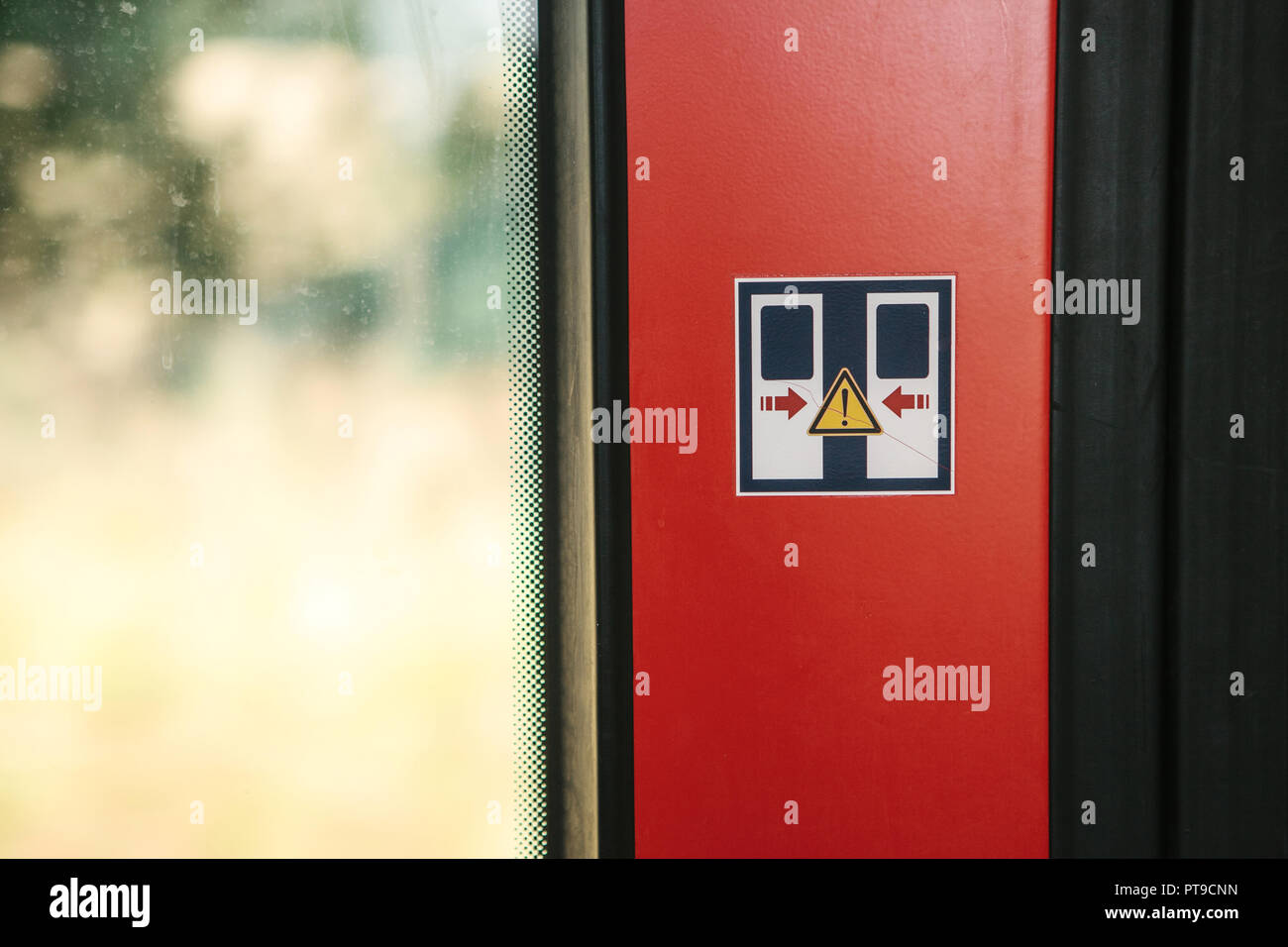 Train sign electronic hi-res stock photography and images - Alamy
