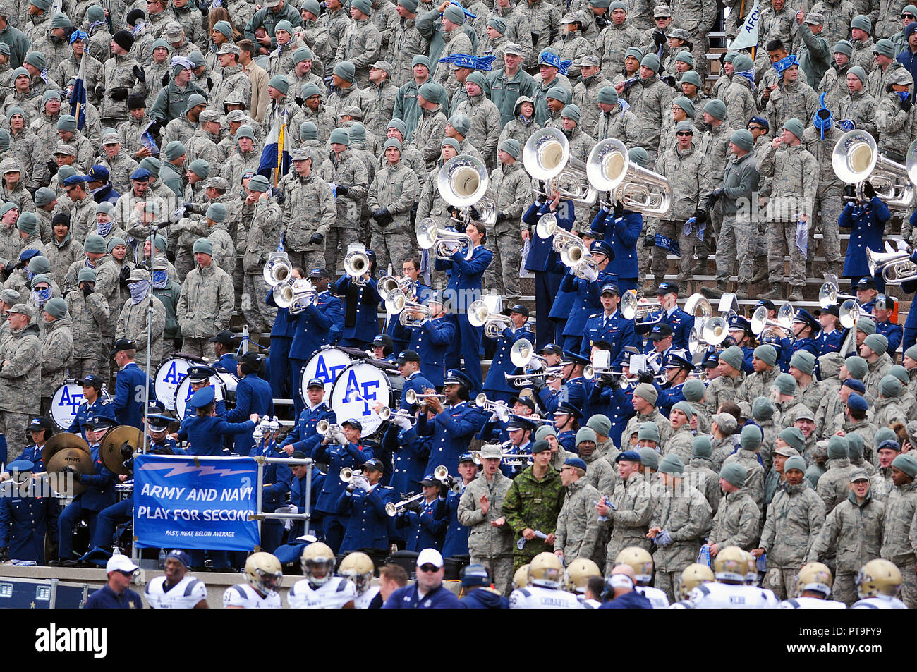 Drum bugle cadets hi-res stock photography and images - Alamy