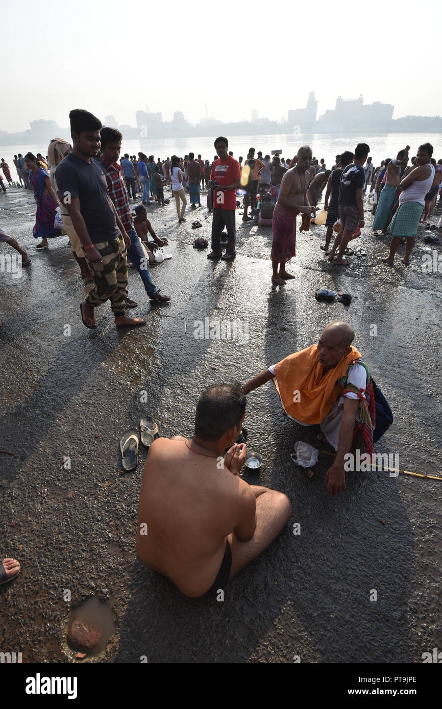 Devi bath hi-res stock photography and images - Alamy