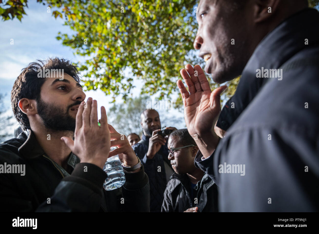 Heckling speaker hi-res stock photography and images - Alamy