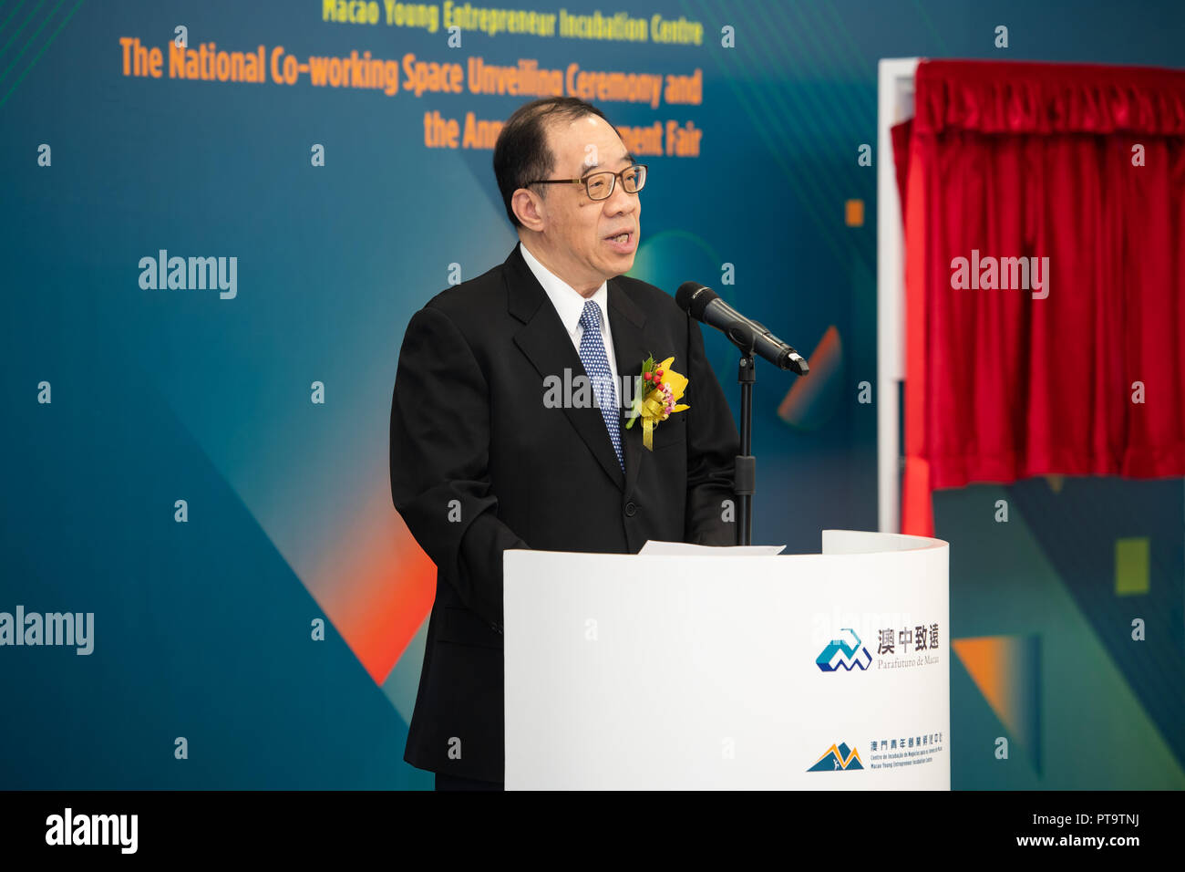 Board of directors hong kong hi-res stock photography and images - Alamy