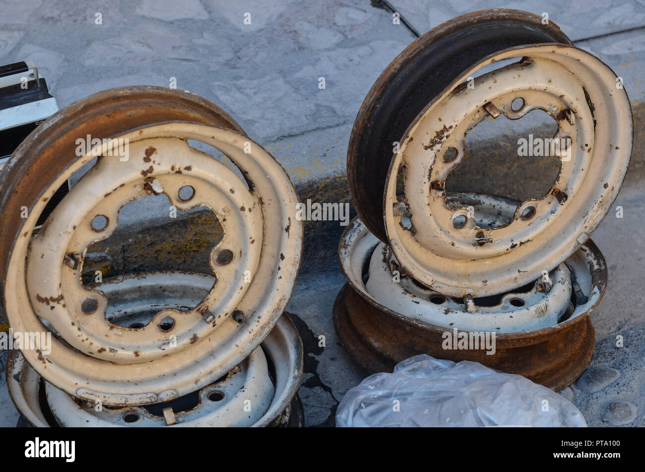 Iron rims hi-res stock photography and images - Alamy