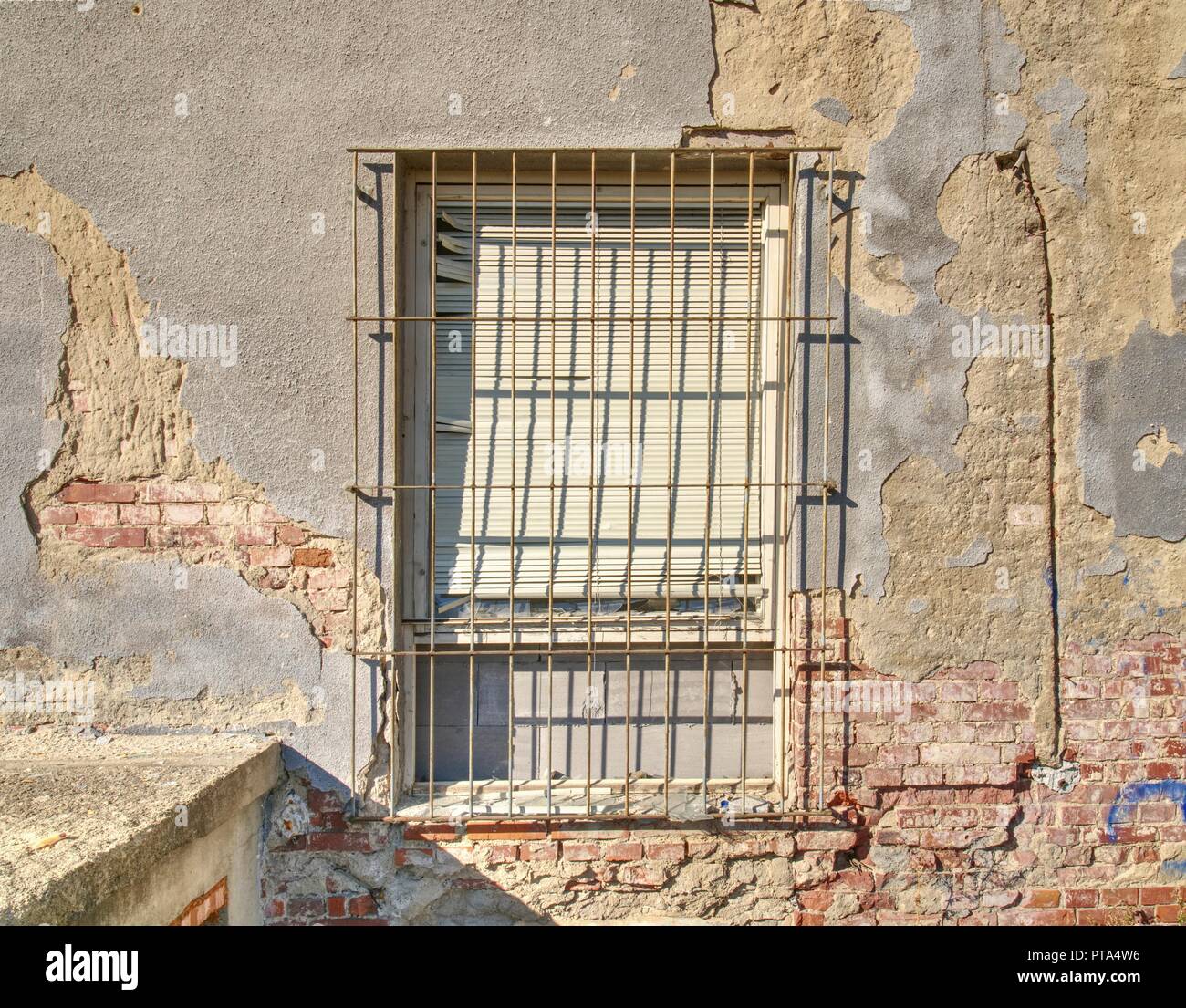Old brick-lined window in old abandoned house. Old architecture. Old ...