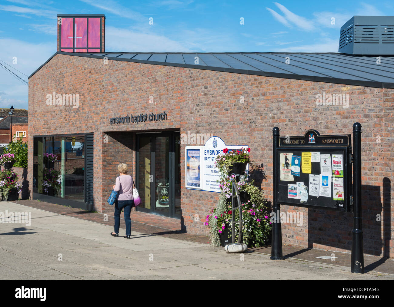 Emsworth church hi-res stock photography and images - Alamy