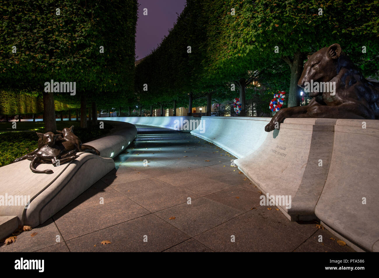 National police memorial hi-res stock photography and images - Alamy