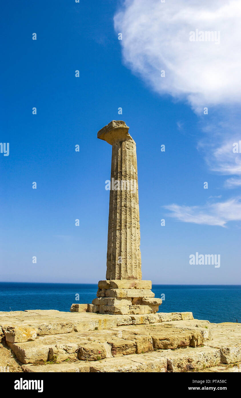 Italy Calabria Capo Colonna - Column of Hera Lacinia Temple Stock Photo ...