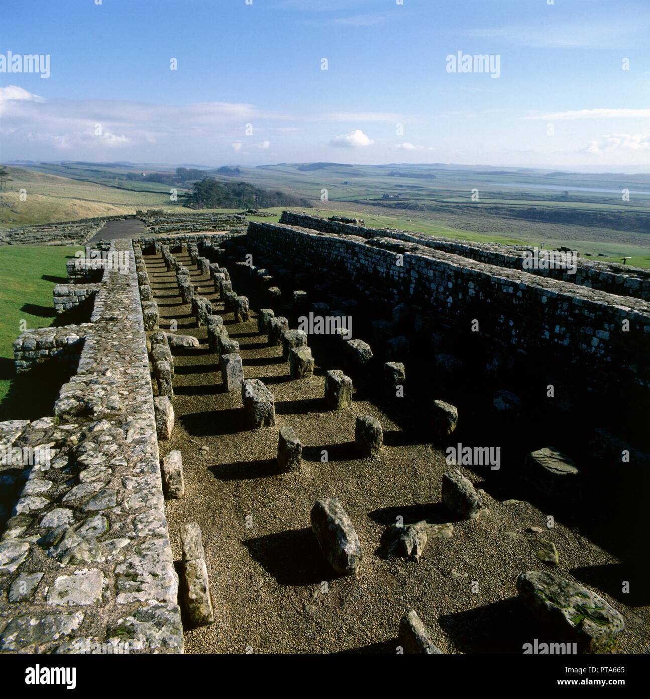 Roman granaries hi-res stock photography and images - Alamy