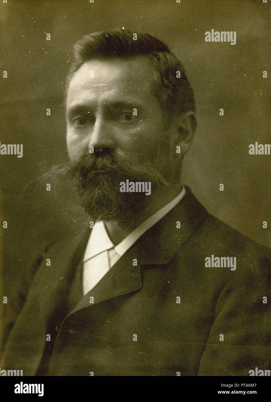 Frederic Hoffmann's Instagram, Twitter & Facebook on IDCrawl