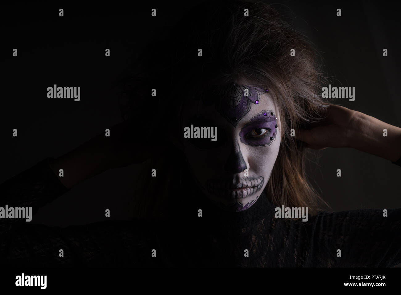 Horror Mask High Resolution Stock Photography and Images - Alamy