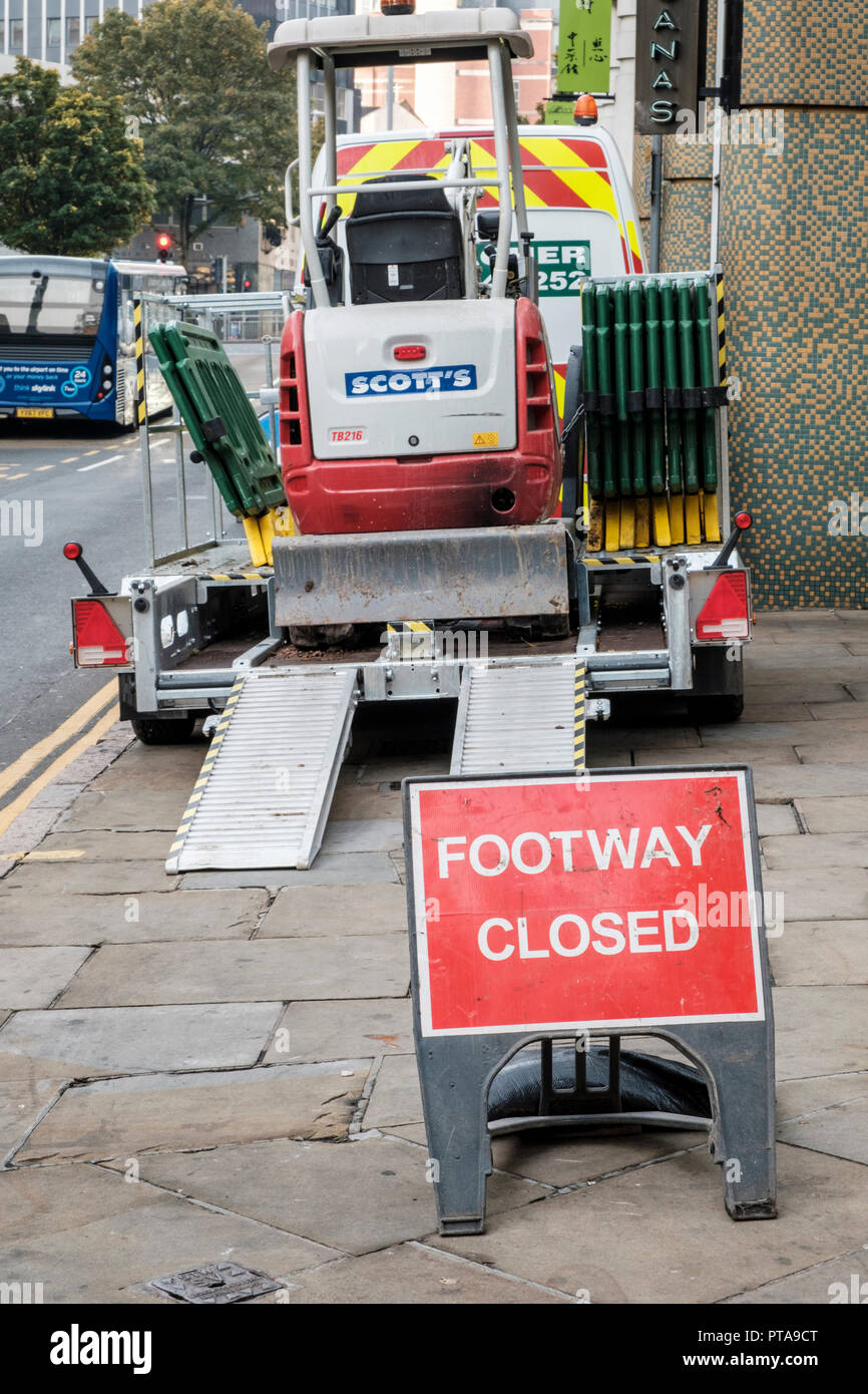 Footway closed sign on pavement, Nottingham, England, UK Stock Photo ...