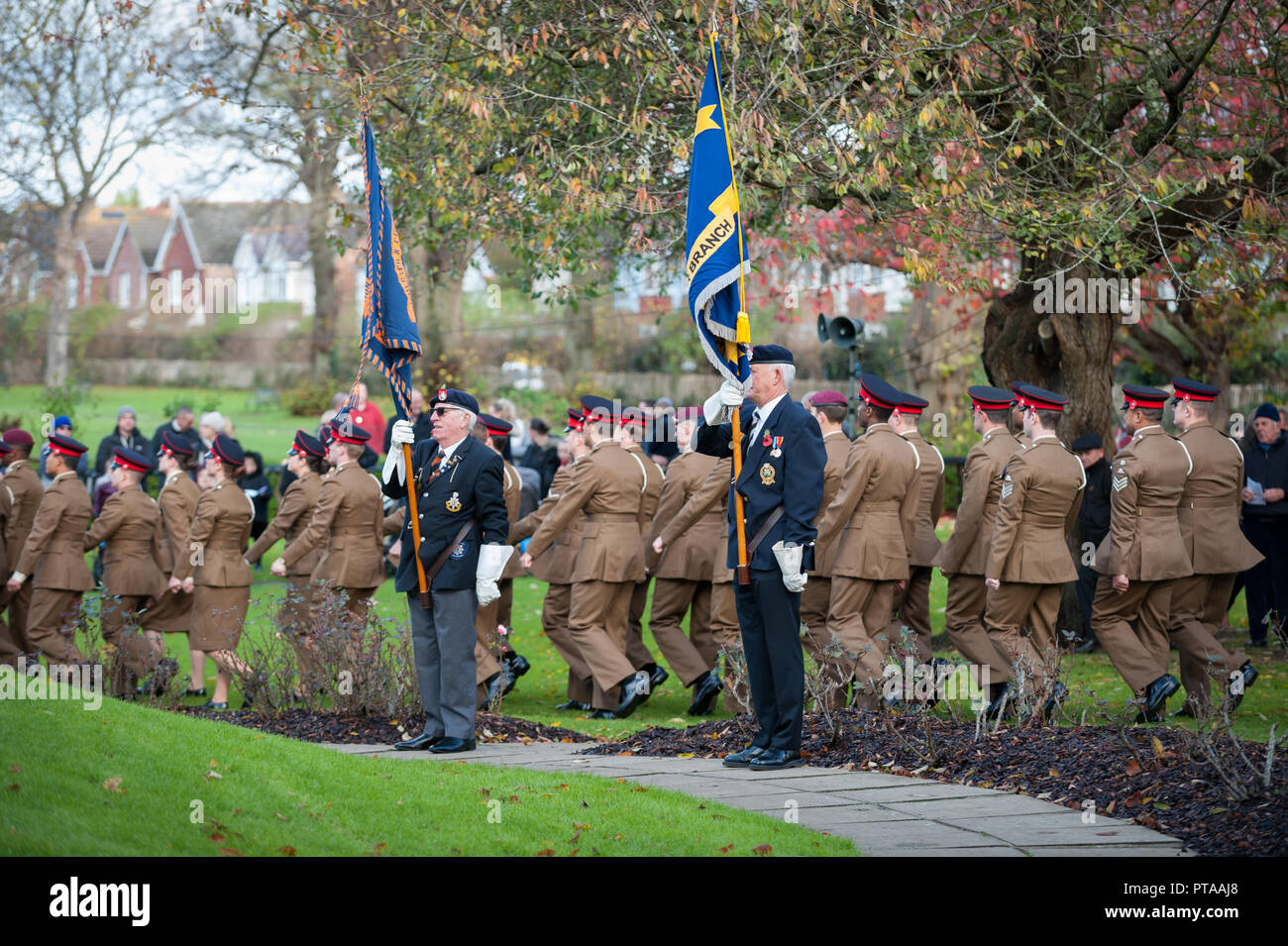 Soldiers military world war two ww2 conflict artillery hi-res stock ...