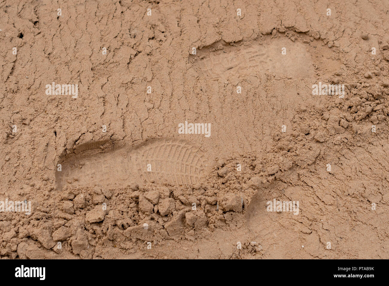 texture of sand. footprints in the sand Stock Photo - Alamy