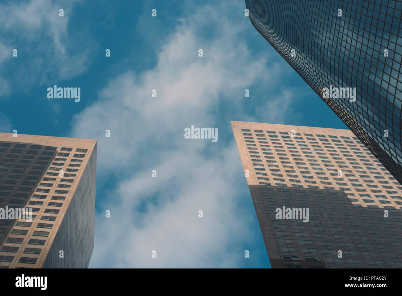 Tall buildings perspective hi-res stock photography and images - Alamy