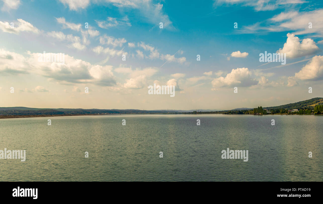 Nice lake hi-res stock photography and images - Alamy